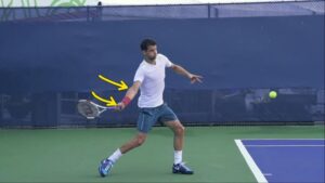 Tennis Forehand And The Role Of The Non-Dominant Arm | Feel Tennis