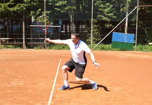 5 One-Handed Backhand Tips For Better Ball Control | Feel Tennis