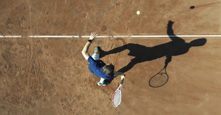 Tennis One-Handed Backhand Technique In 6 Steps | Feel Tennis